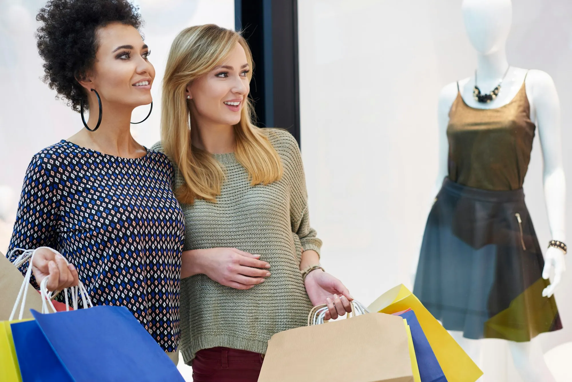 Trendurile in moda: imprimeurile si modelele acestui sezon - Alax